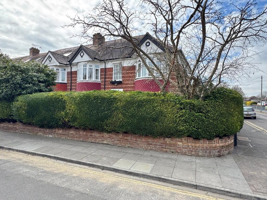 4 bedroom semi-detached house for sale in Court Lane, Cosham, PO6