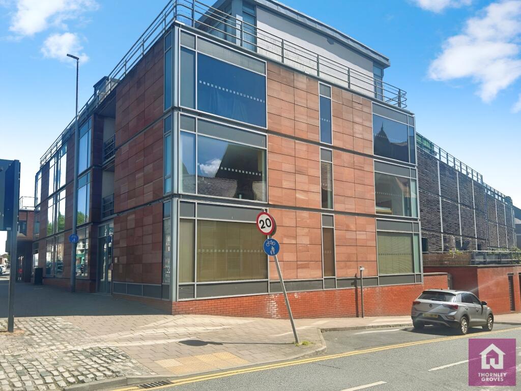 3 bedroom flat for sale in Alexander Court, Dee Lane, Chester, Cheshire ...