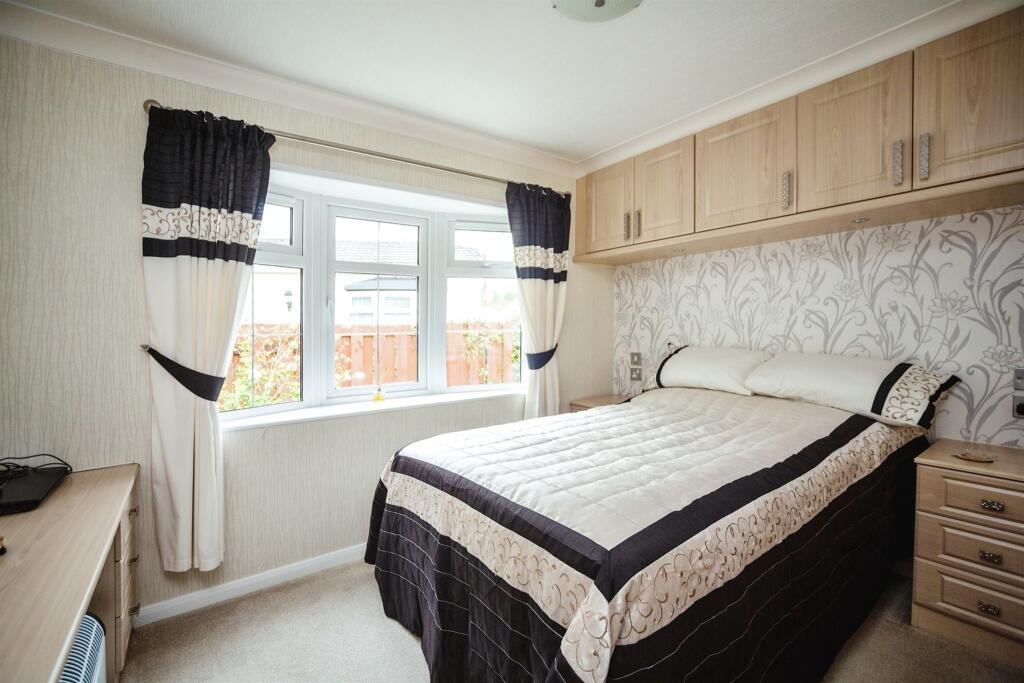 2 bedroom park home for sale in Capel Gardens, Ruckinge, Ashford, TN26