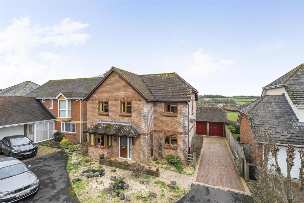 4 bedroom detached house for sale in Buttercup Lane, Blandford Forum, DT11