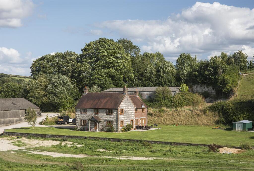 4 bedroom farm house for sale in Cruxton Manor Farm, Maiden Newton ...