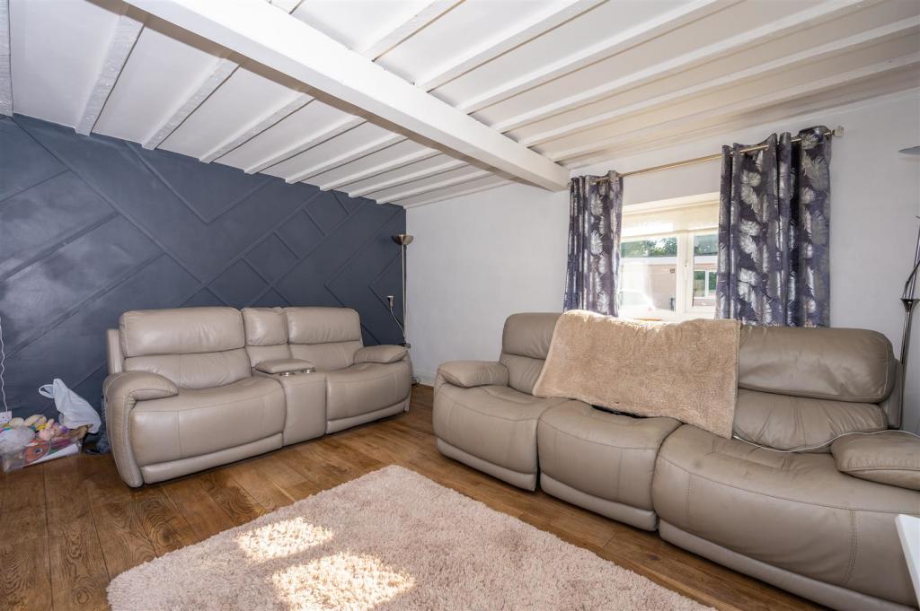 3 bedroom detached house for sale in Sandy Brow Lane, Liverpool, L33