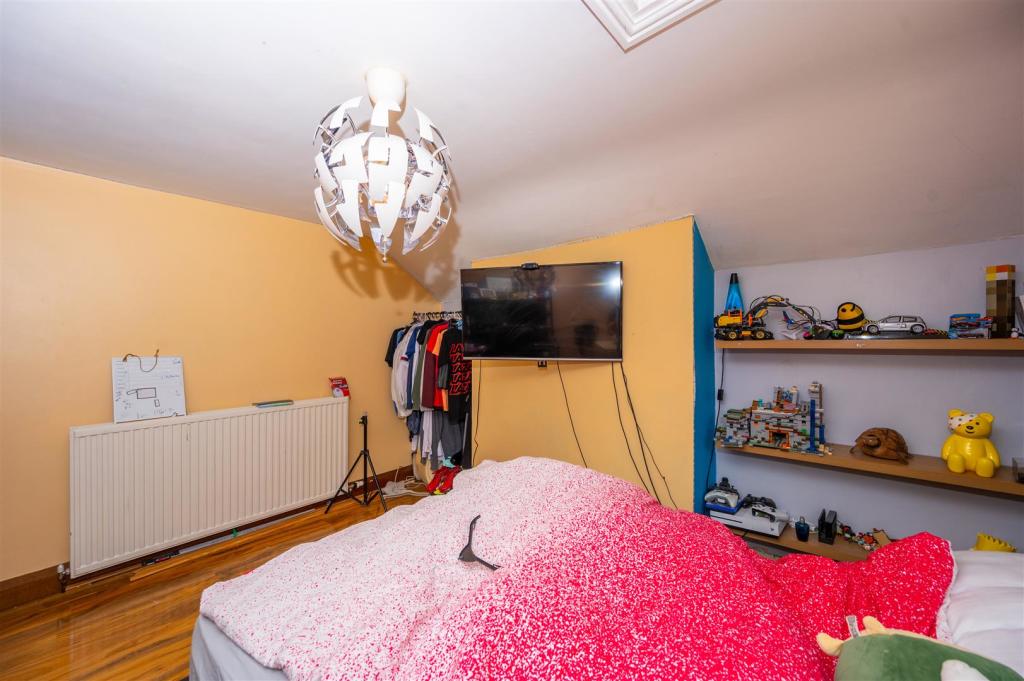 3 bedroom detached house for sale in Sandy Brow Lane, Liverpool, L33