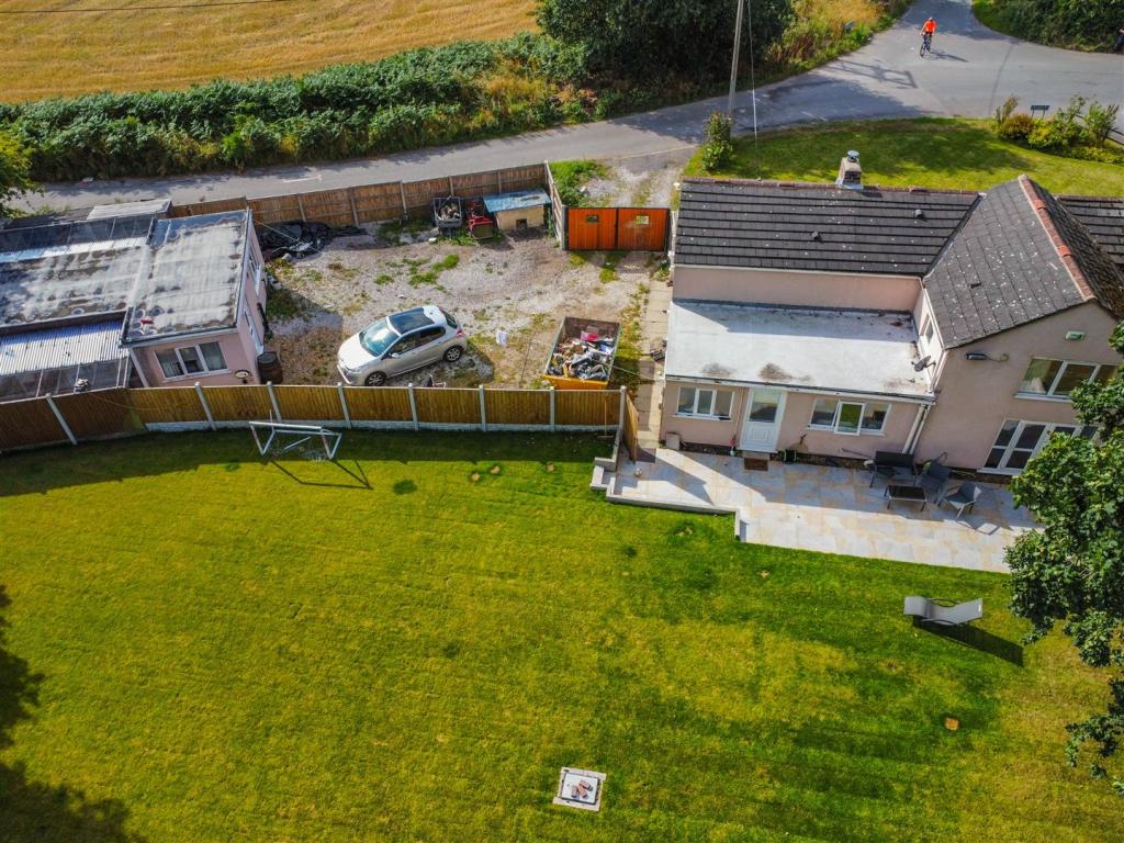 3 bedroom detached house for sale in Sandy Brow Lane, Liverpool, L33