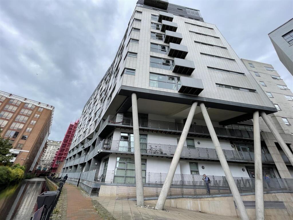 3 bedroom apartment for sale in The Lock Building, Whitworth Street ...
