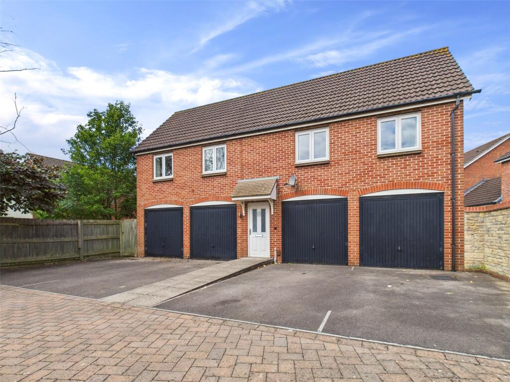 2 bedroom detached house for sale in Holbeach Drive Kingsway, Quedgeley ...