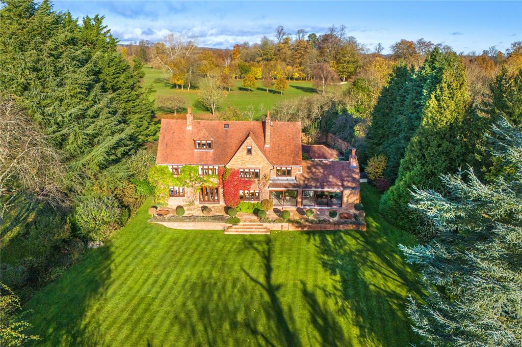 6 bedroom detached house for sale in Badgemore, Henley-on-Thames ...