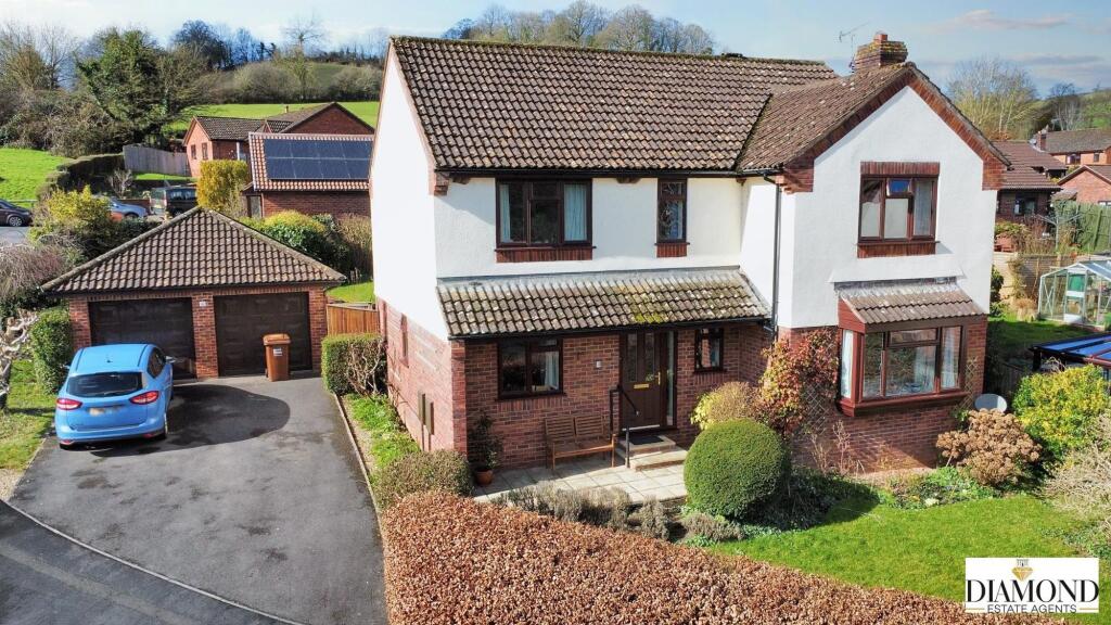 4 bedroom detached house for sale in Cranmore View, Ashley, EX16