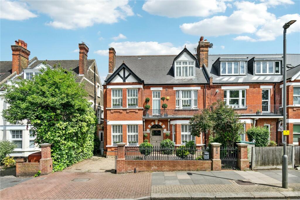 7 Bedroom Semi Detached House For Sale In Sutherland Grove Southfields