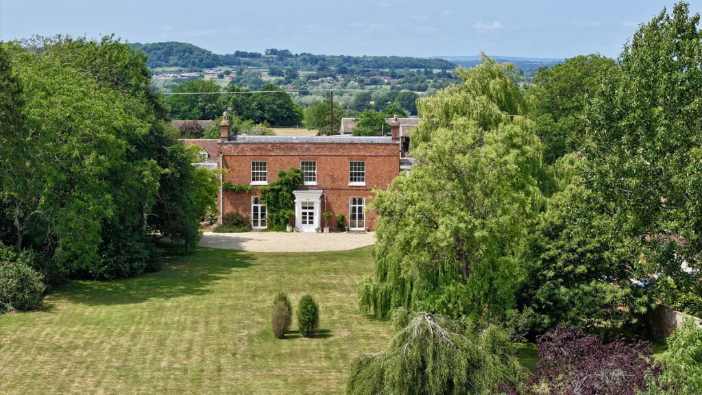 7 bedroom detached house for sale in Apperley Gloucester ...