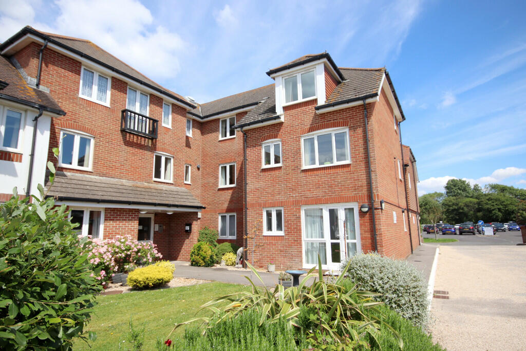 2 bedroom ground floor flat for sale in Danestream Court, Milford on ...
