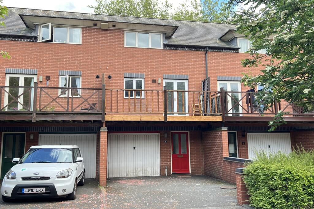 3 bedroom house for sale in Coningsby Court, Coningsby Street, Hereford ...