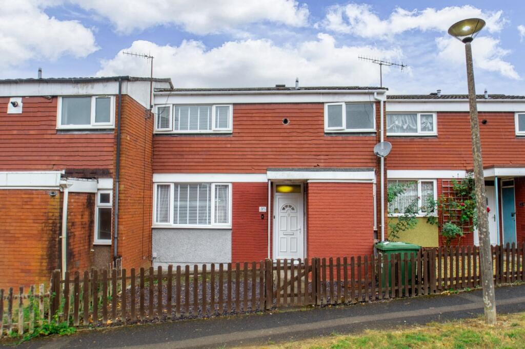 3 bedroom terraced house for sale in Fulbrook Close, Redditch ...