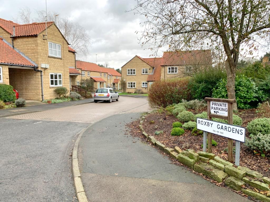 2 bedroom ground floor flat for sale in 8 Roxby Gardens, YO18 7SR, YO18