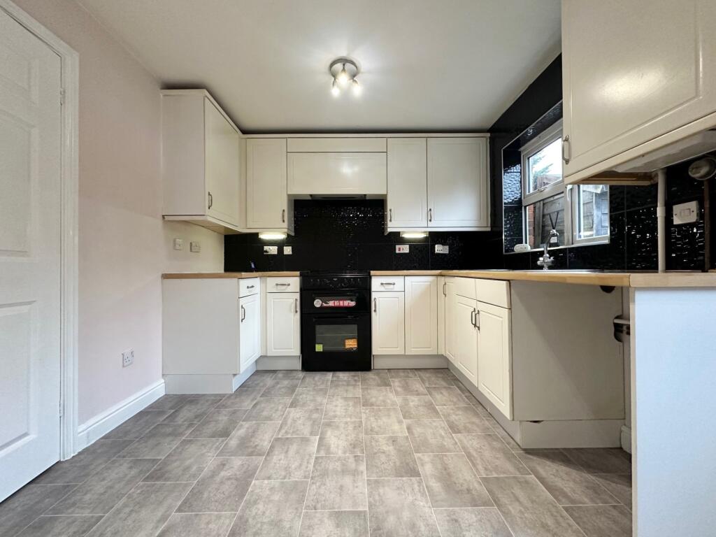 2 bedroom house for rent in Lapwing Drive, Kingsnorth, ASHFORD, TN23