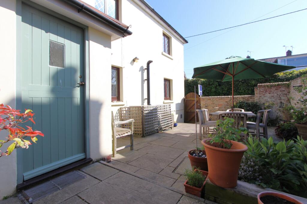 3 bedroom semi-detached house for sale in Back Street, Ringwould, CT14