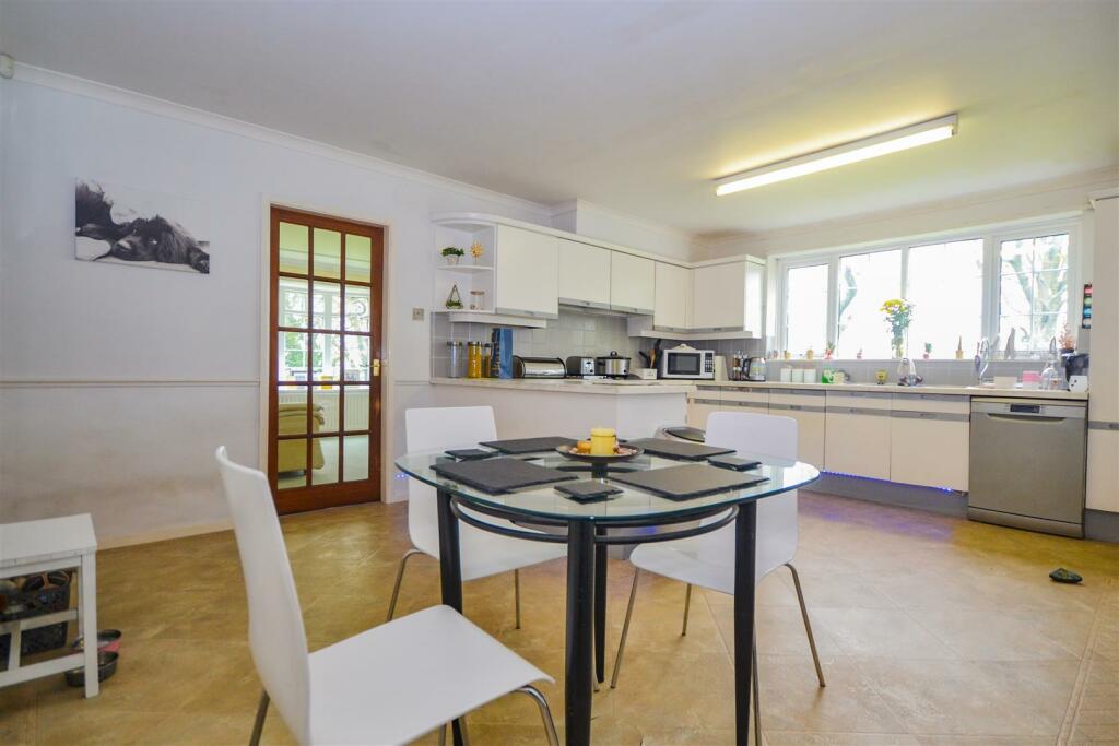 5 bedroom detached house for sale in 'Seaview', New Brotton, TS12