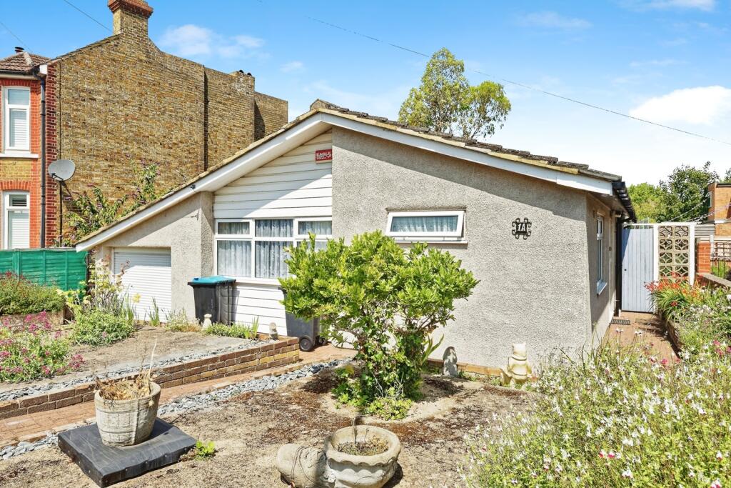3 bedroom bungalow for sale in Manston Road, Ramsgate, Kent, CT11