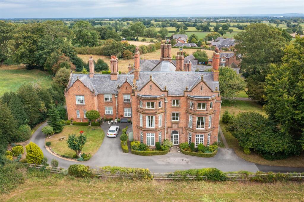 3 bedroom apartment for sale in Stoke Manor Flats , Chester Road, Stoke ...