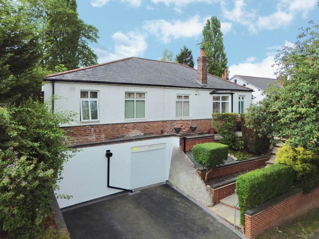 3 bedroom detached bungalow for sale in Cole Bank Road, Hall Green, B28