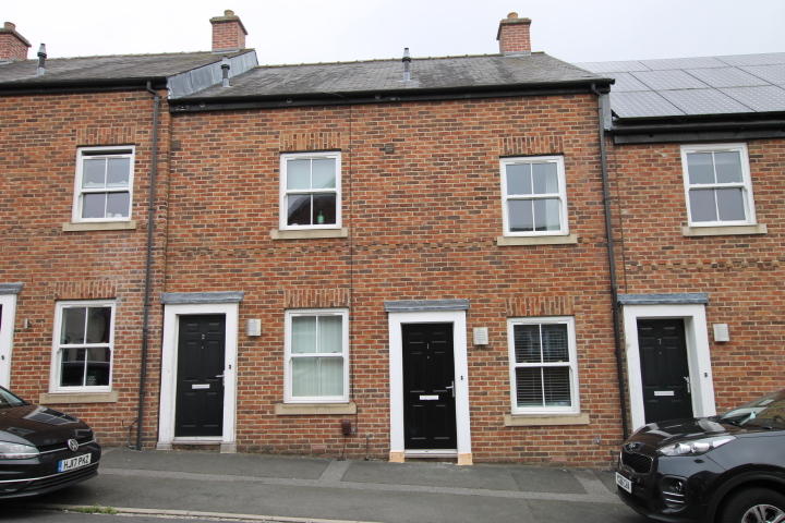 3 bedroom town house for rent in Percy Mews, Count De Burgh Terrace ...