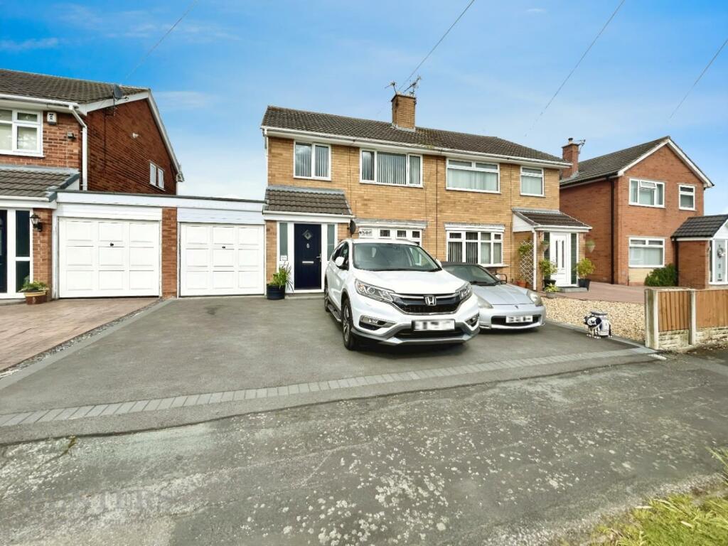 3 Bedroom House For Sale In Oakdene Avenue Great Sutton Ellesmere