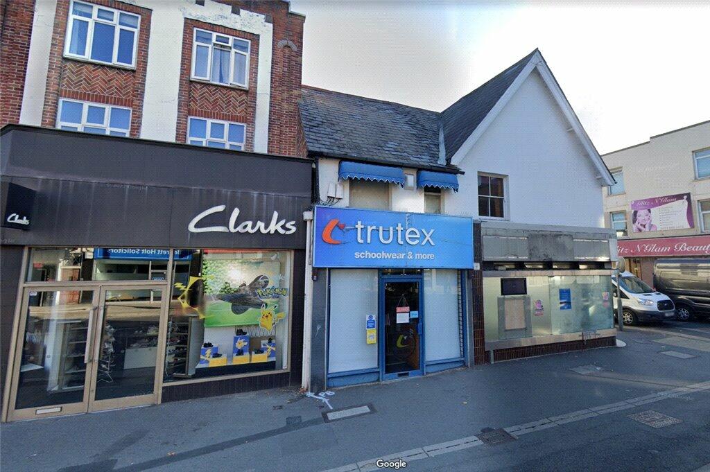 Office for rent in Central Road, Worcester Park, KT4