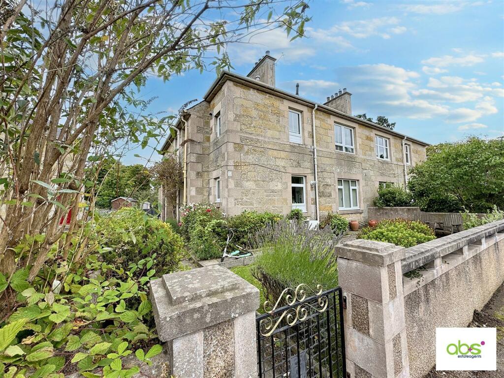 3 bedroom flat for sale in Duff Place, Elgin, IV30