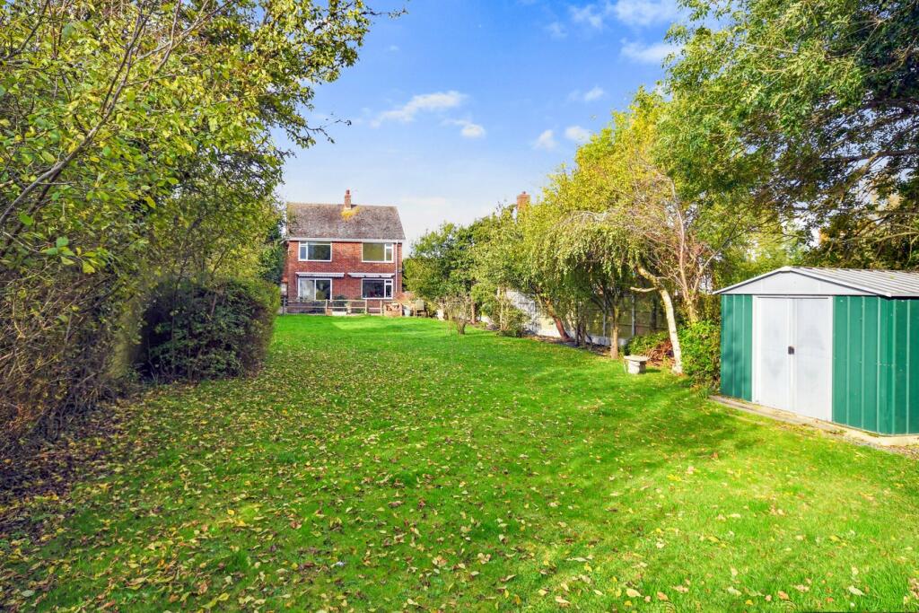 5 bedroom detached house for sale in Fambridge Road, Althorne, Althorne ...