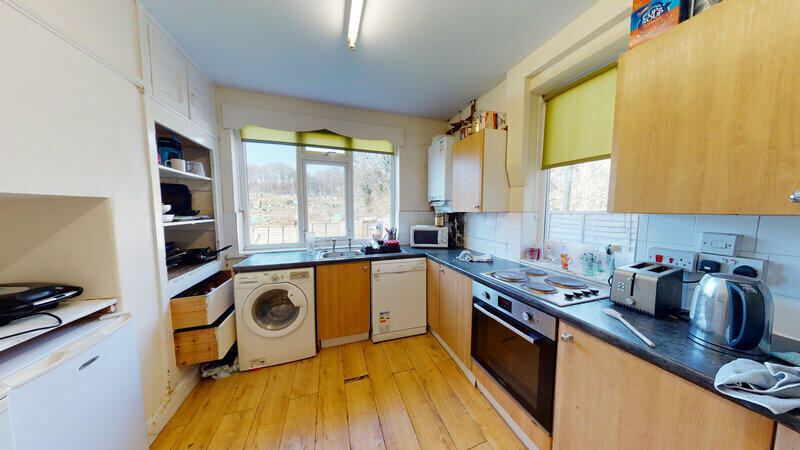 6 bedroom semi-detached house for rent in Rokeby Gardens, Headingley ...