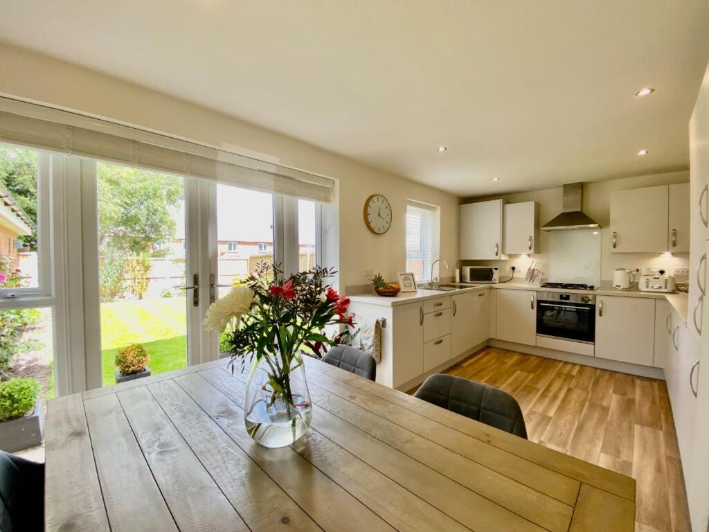 4 bedroom detached house for sale in Thorn Tree Drive, Thornton, L23