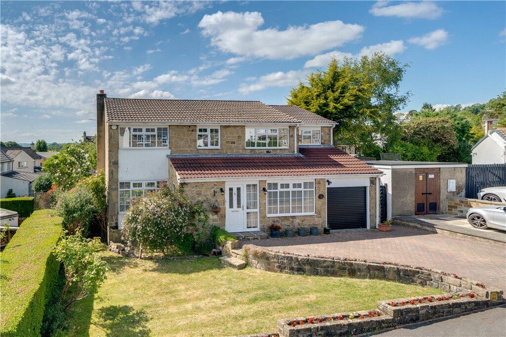 4 bedroom detached house for sale in Walker Wood, Baildon, BD17