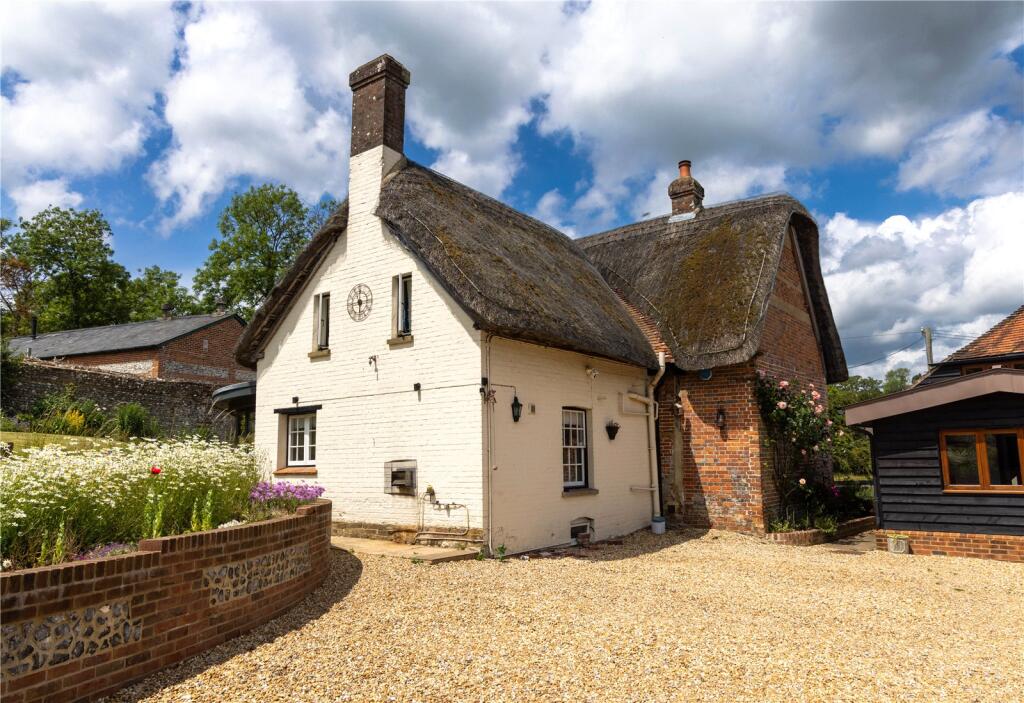 6 bedroom detached house for sale in Cole Henley, Whitchurch, Hampshire ...