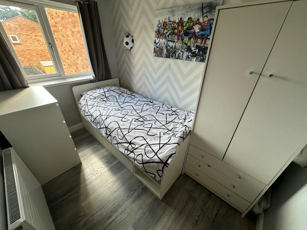 Exhall Close, Redditch - A Powerful Real Estate Website | Mirror Real ...