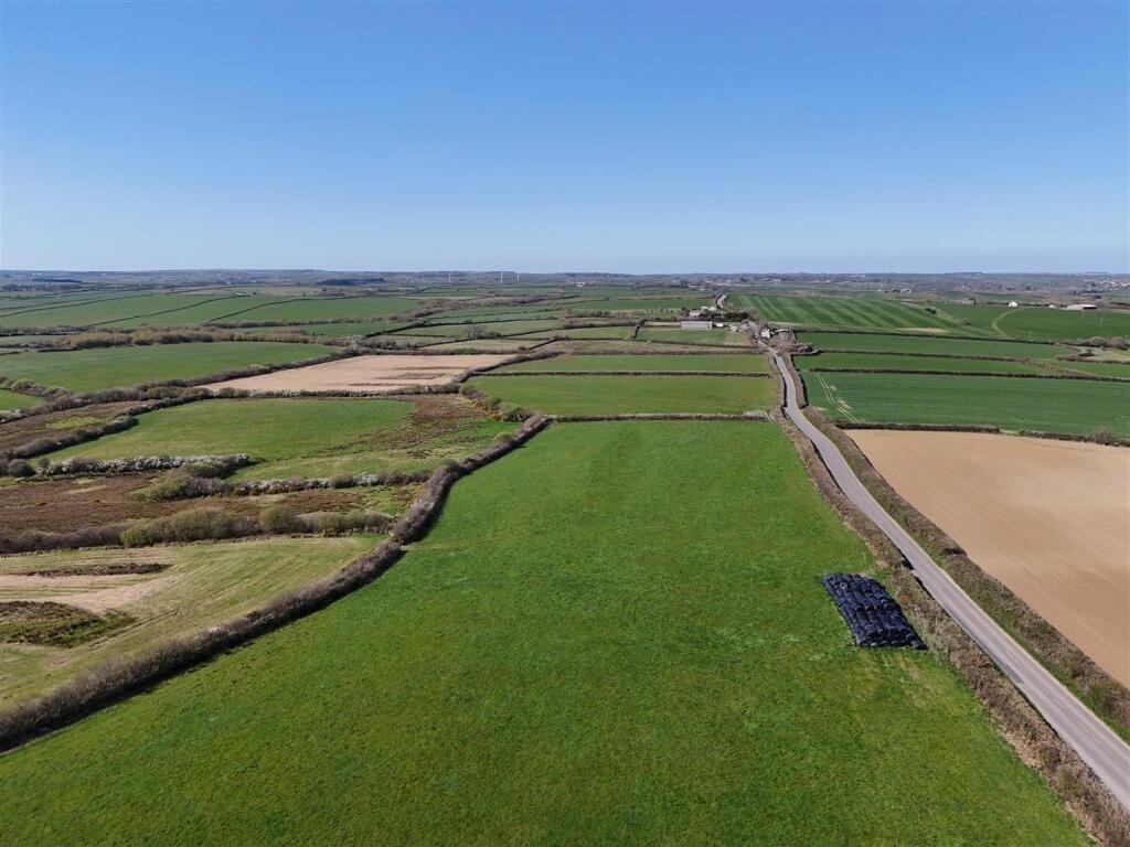 Land for sale in Soldon Cross - Bradworthy, Devon, EX22