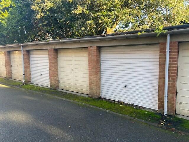 Garage for rent in Christchurch Road, Bournemouth, Dorset, BH1