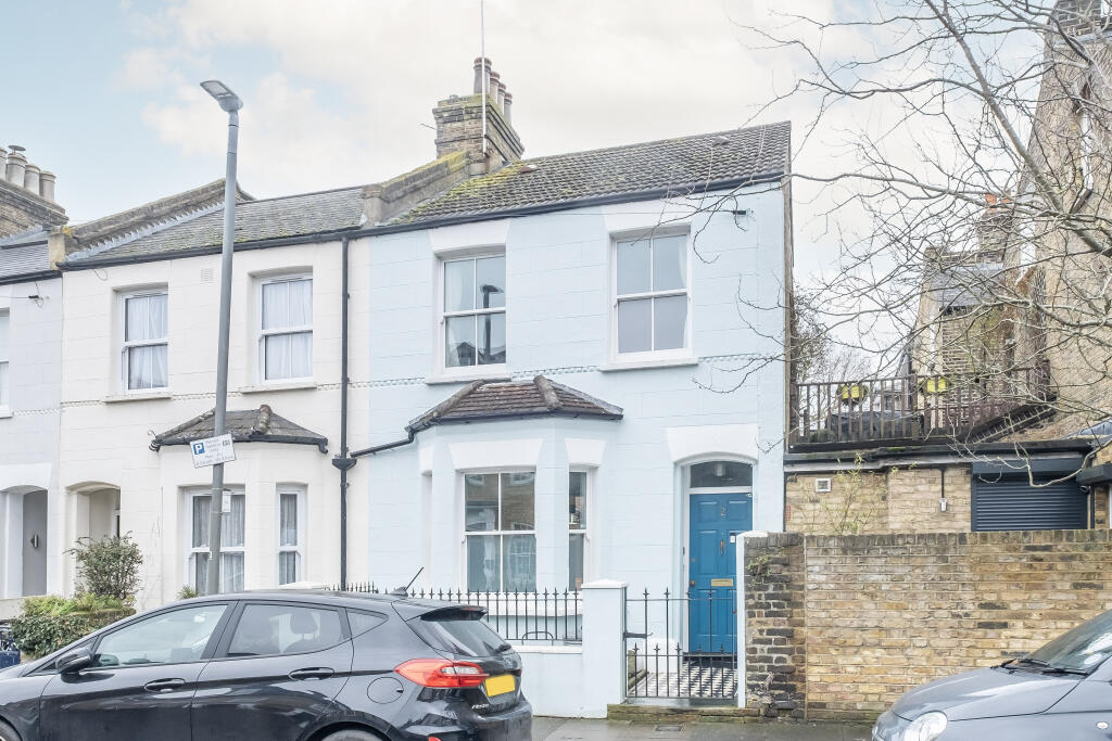 3 bedroom house for sale in Sefton Street, London, SW15