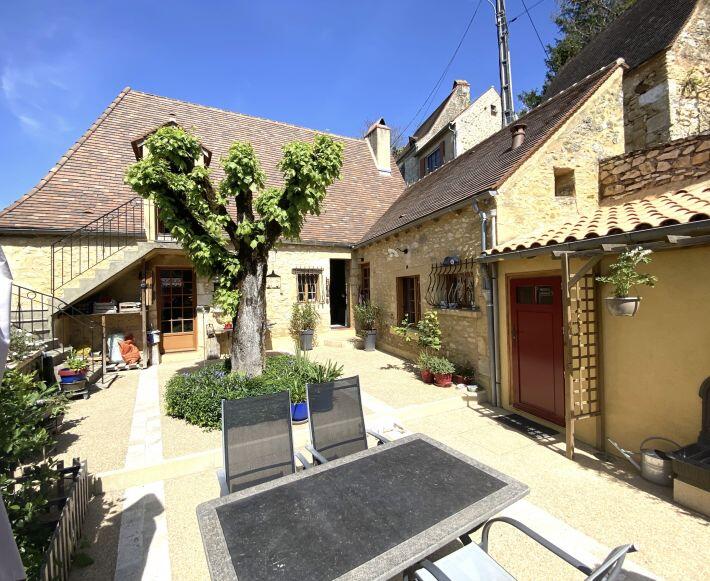 2 bedroom house for sale in Saint-Cyprien, Dordogne, 24220, France