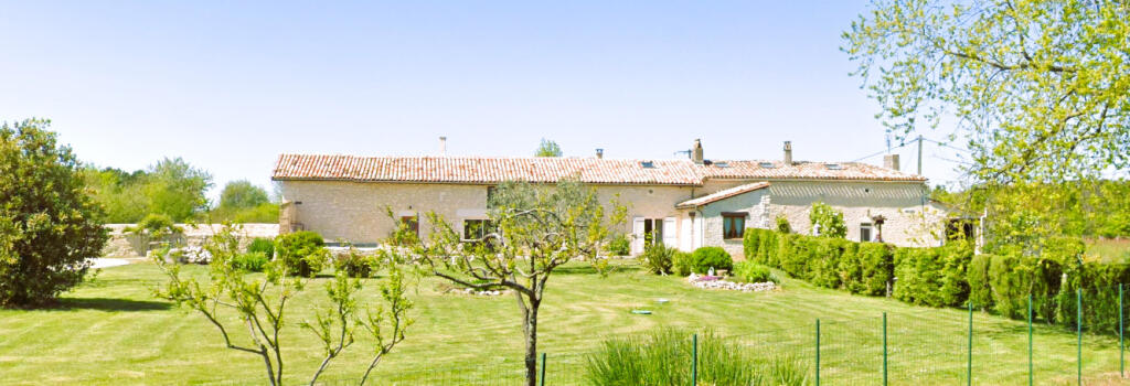 9 bedroom house for sale in Pineuilh, Gironde, 33220, France