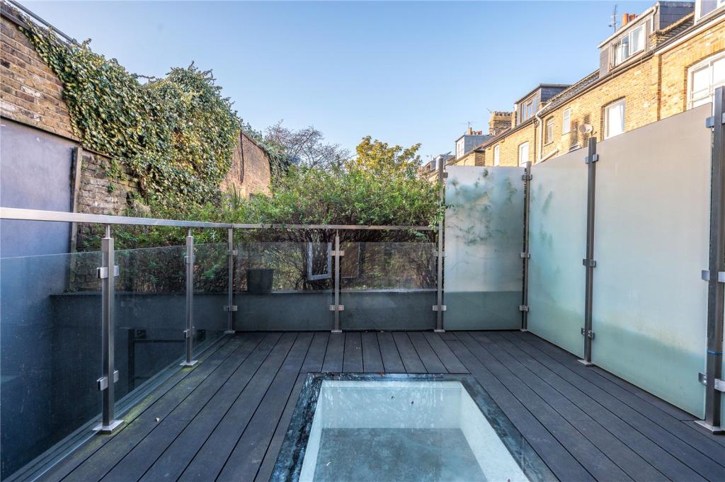 Shop for sale in Mountgrove Road, Highbury, Islington, London, N5