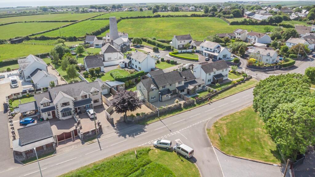 4 bedroom semi-detached house for sale in Llantwit Road, Wick, Vale of ...