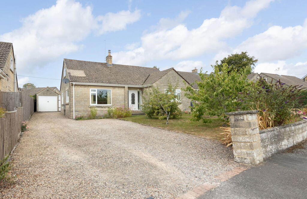 4 bedroom detached bungalow for sale in Whitley, Wiltshire, SN12 8QW, SN12