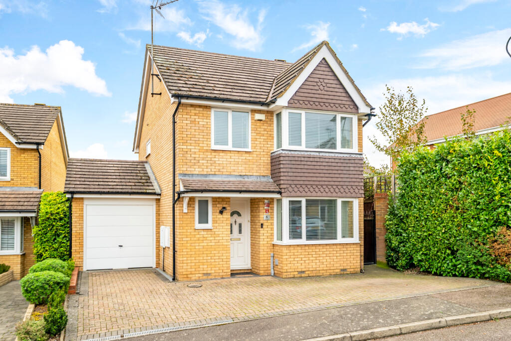 3 bedroom detached house for sale in Wayside, Shenley, Radlett ...