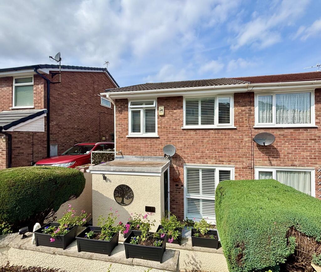 3 bedroom semi-detached house for sale in Bryn Morgrug, Alltwen ...