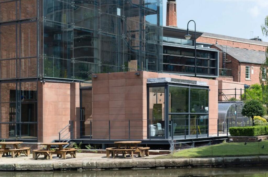Office to lease in Merchants Warehouse, Castle Street, Manchester, M3 ...