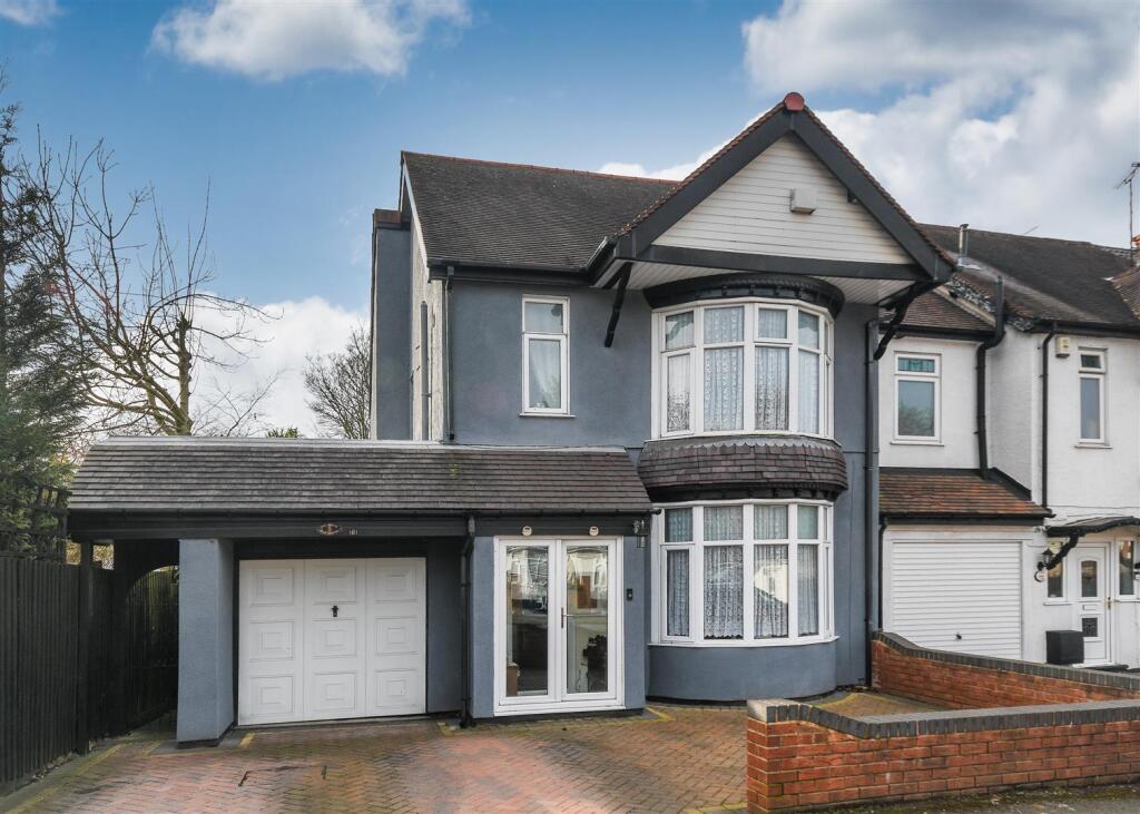 3 bedroom detached house for sale in 161 Clark Road, Compton ...