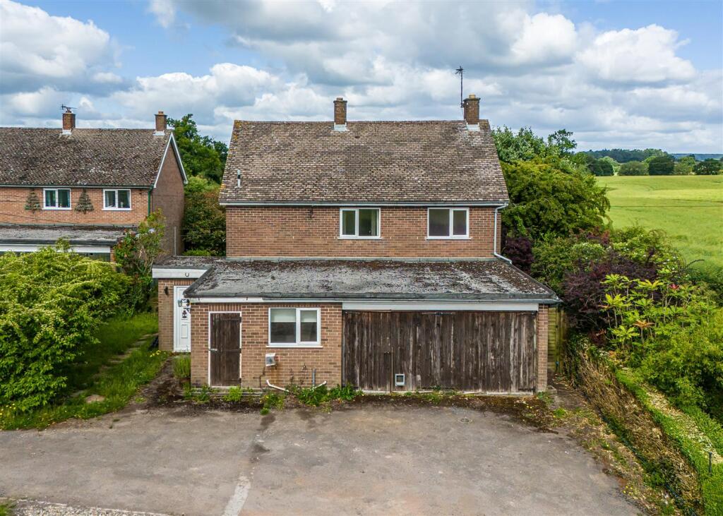 3 bedroom detached house for sale in 7 Shackerley Lane, Albrighton ...