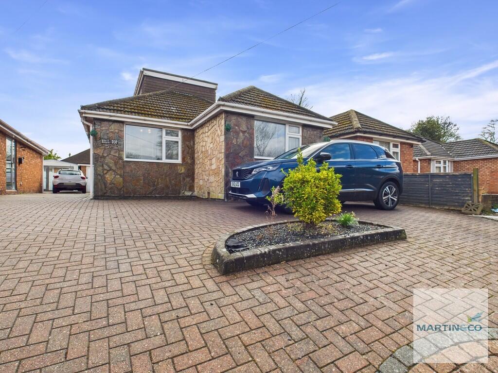 3 bedroom detached bungalow for sale in Amington Road, B77