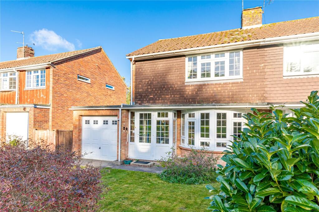 3 bedroom semi-detached house for sale in Roundway Park, Devizes ...