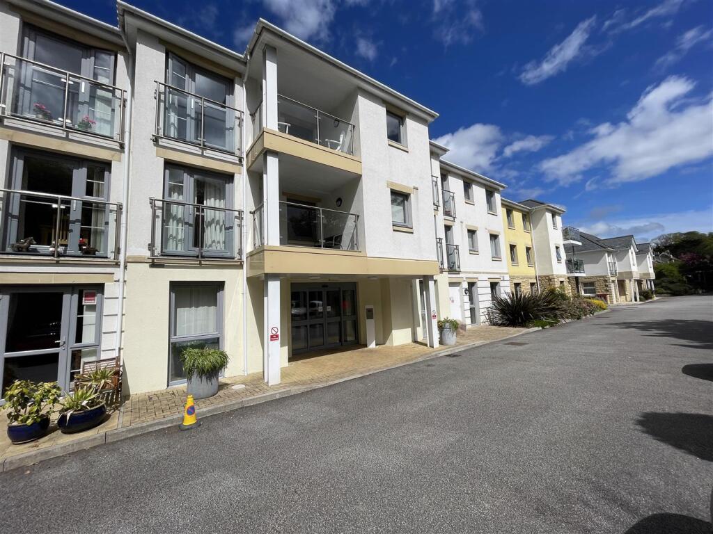 1 bedroom apartment for sale in Tregolls Road, Truro, TR1